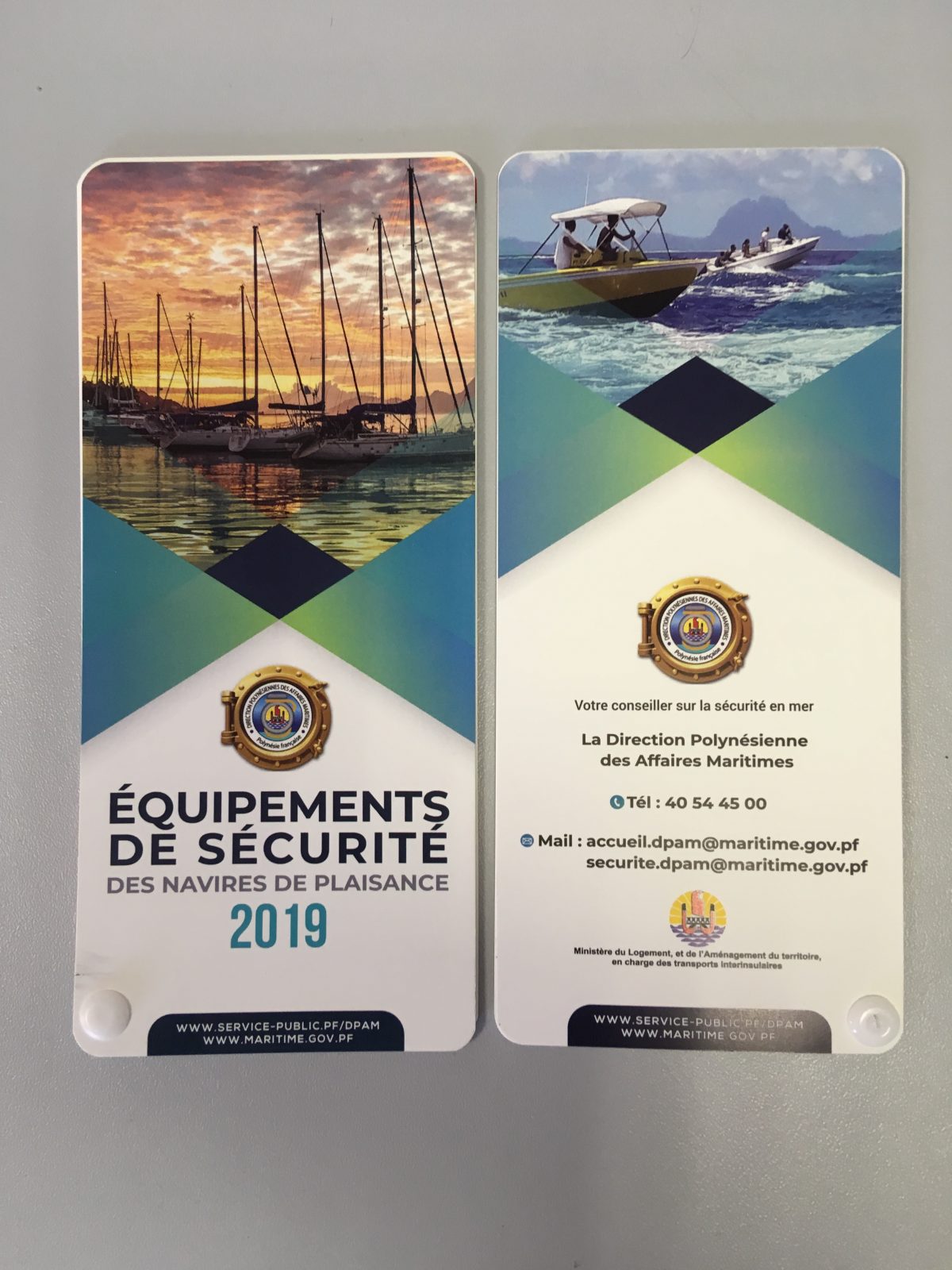 Flyers sur les matériels de sécurité en mer – DPAM